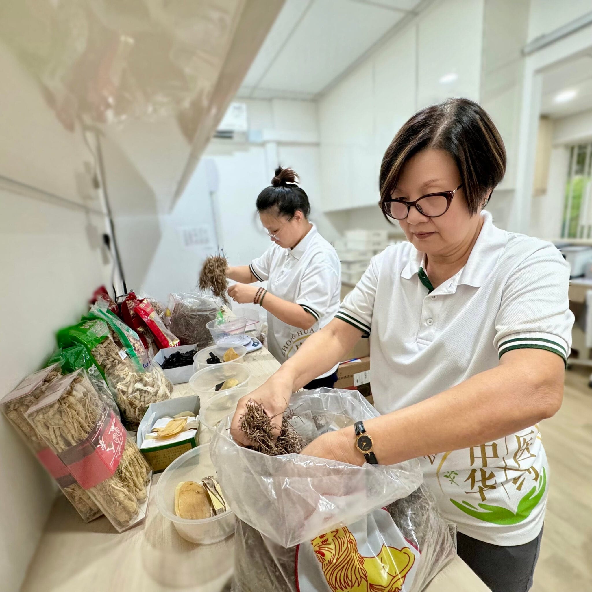 About Us | Zhong Hua Medical